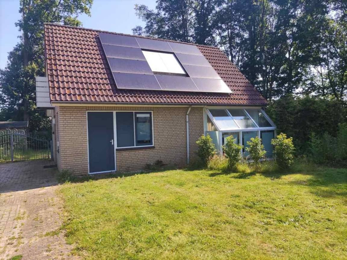 90 M² House ∙ 2 Bedrooms ∙ 4 Guests - Beuningen