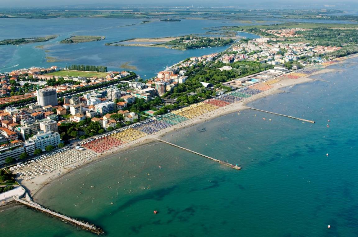 55 M² Ferienwohnung ∙ 3 Schlafzimmer ∙ 6 Gäste - Grado