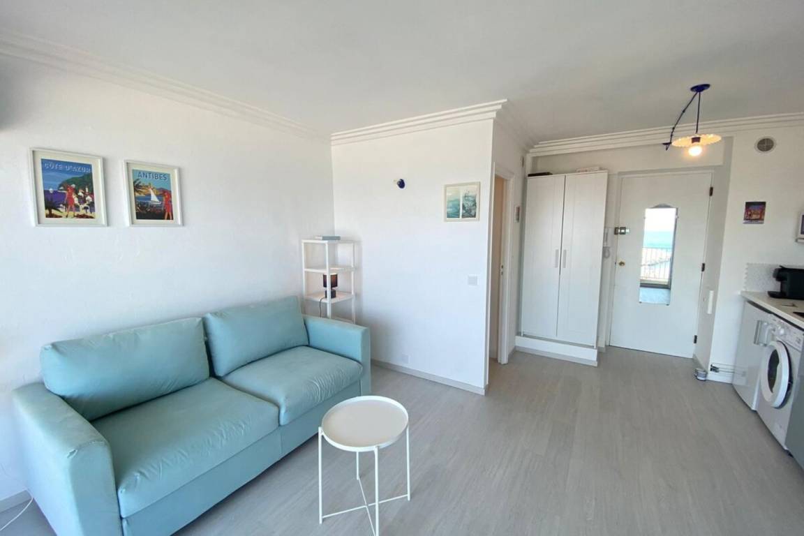 23 M² Studio ∙ 2 Personnes - ibis Styles Antibes