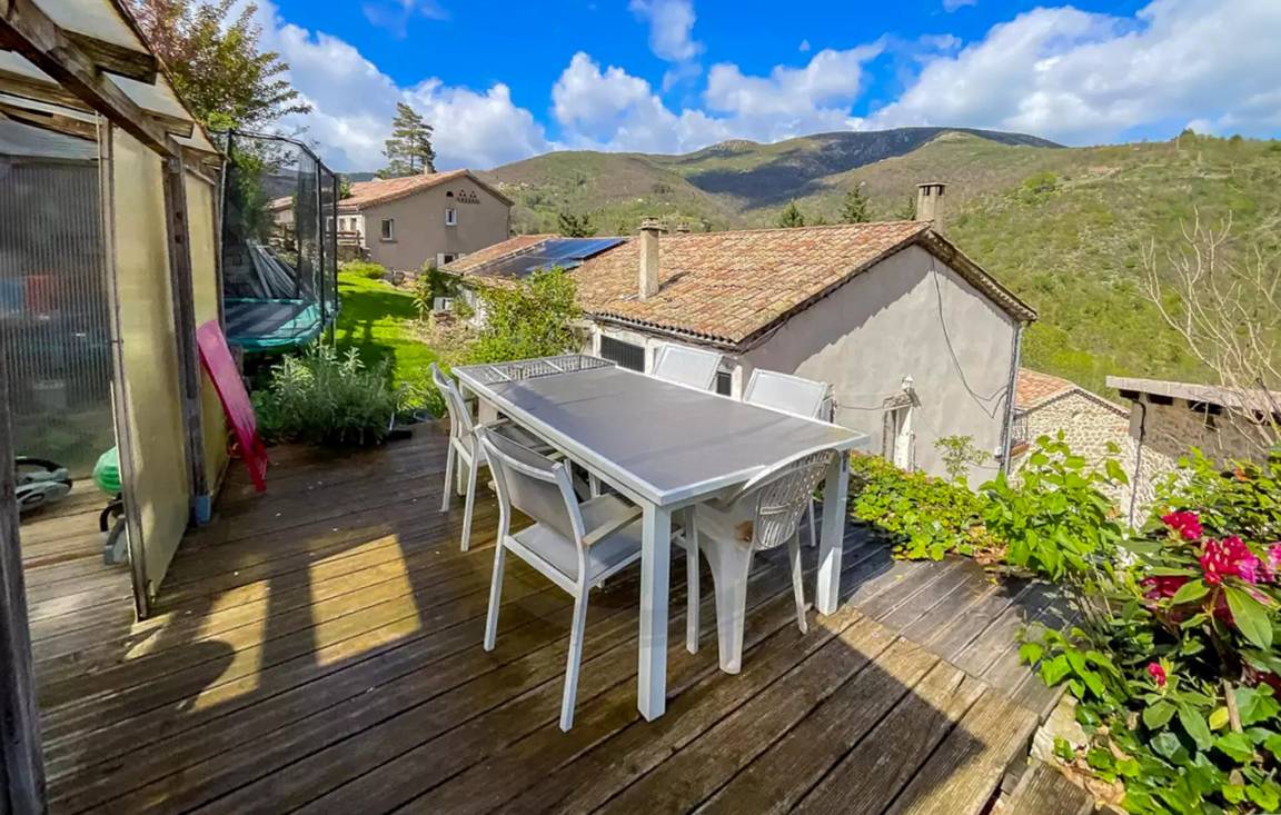192 M² Maison De Vacances ∙ 4 Chambres ∙ 8 Personnes - Ardèche