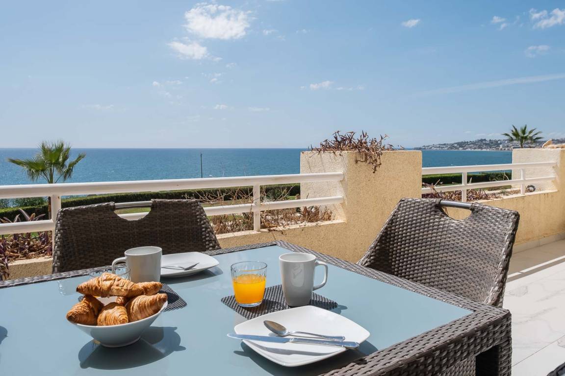 80 M² Apartment ∙ 2 Bedrooms ∙ 4 Guests - Mijas