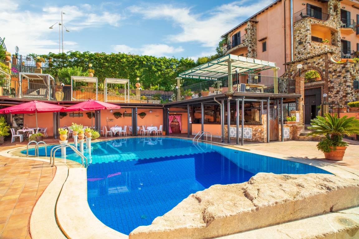 40 M² Apartment ∙ 1 Bedroom ∙ 2 Guests - Taormina