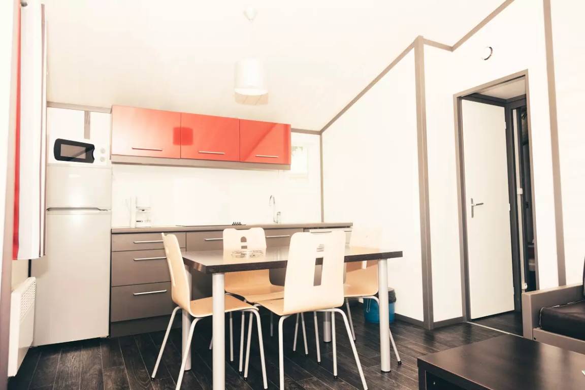 35 M² Chalet ∙ 2 Habitaciones ∙ 6 Huéspedes - Lot