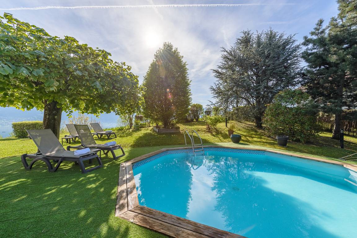 180 M² Villa ∙ 4 Makuuhuonetta ∙ 8 Vierasta - Sévrier