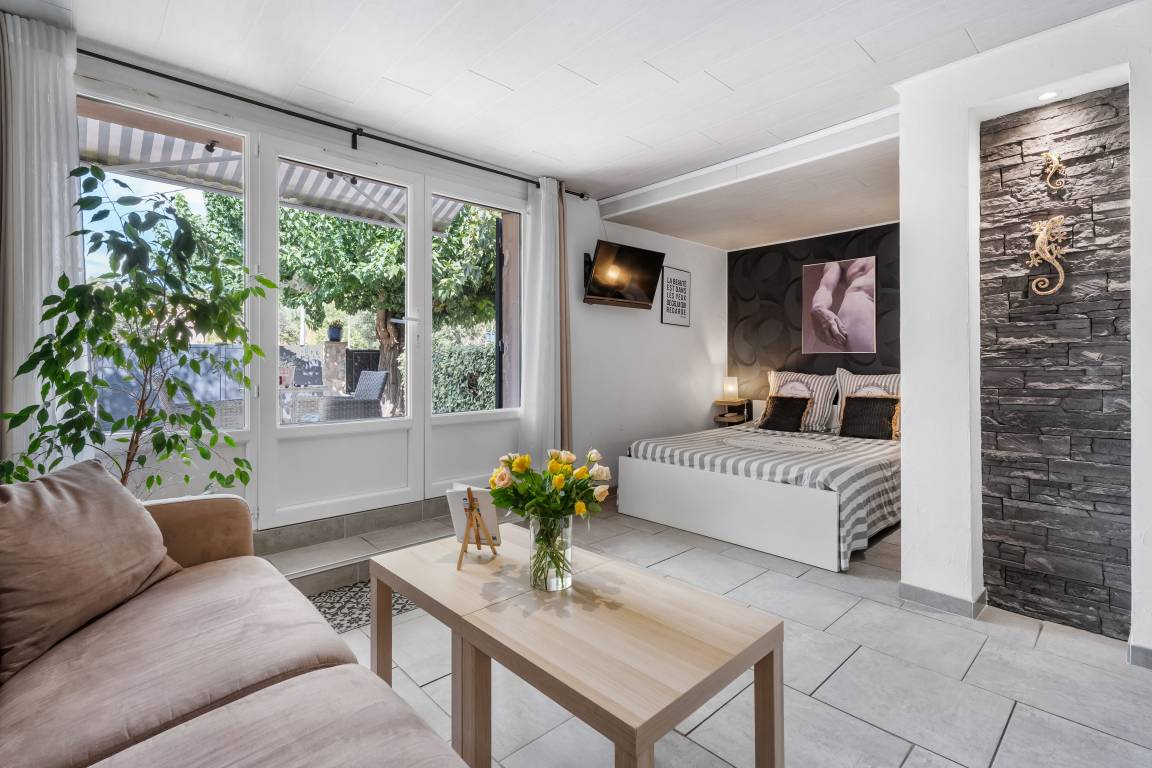 40 M² Studio ∙ 4 Personnes - Cuers