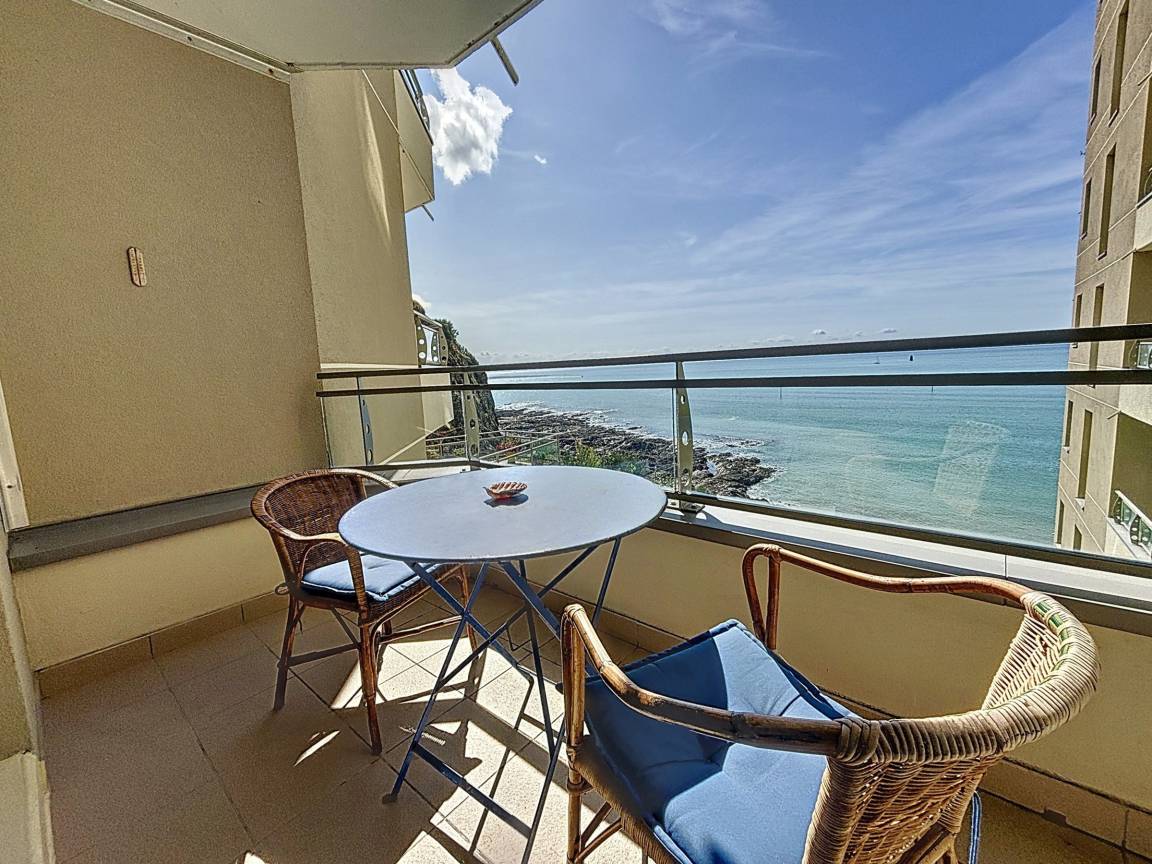 49 M² Apartment ∙ 2 Bedrooms ∙ 4 Guests - Granville