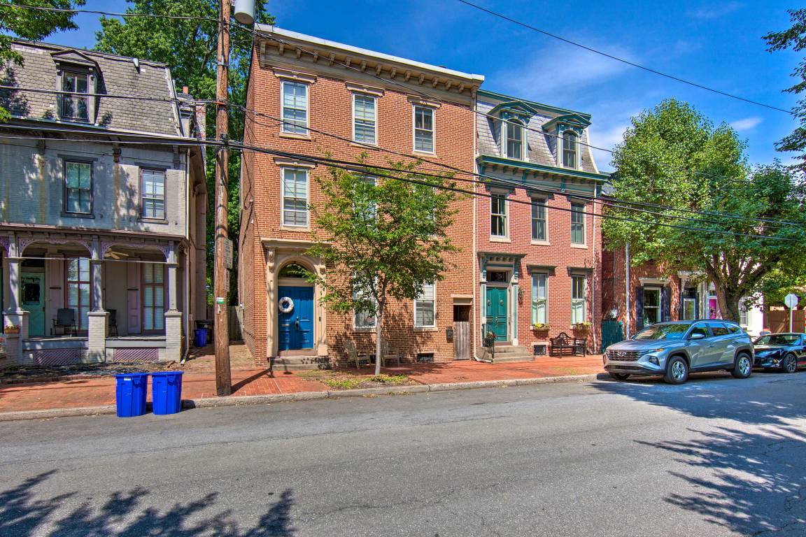 278 M² House ∙ 3 Bedrooms ∙ 14 Guests - Harrisburg, PA