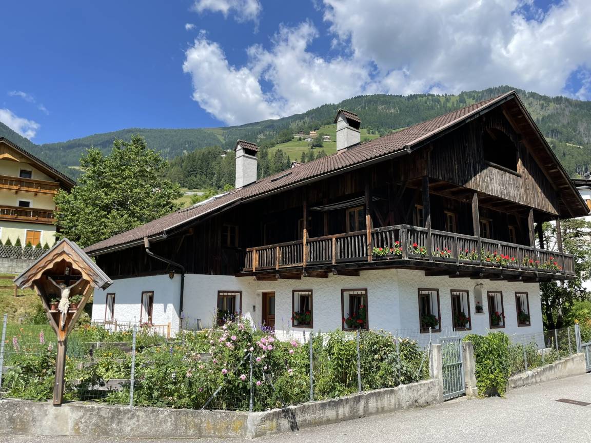 175 M² Ferienhaus ∙ 5 Schlafzimmer ∙ 16 Gäste - Terenten