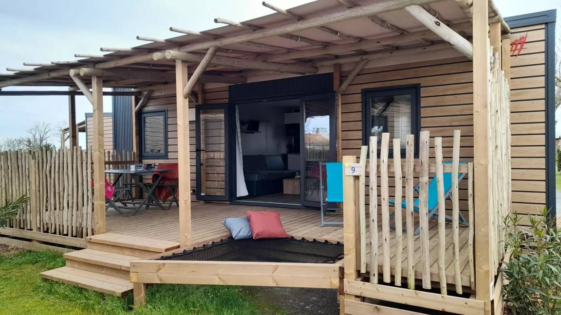 32 M² Mobil-home ∙ 2 Chambres ∙ 4 Personnes - Saint-Michel-en-l'Herm