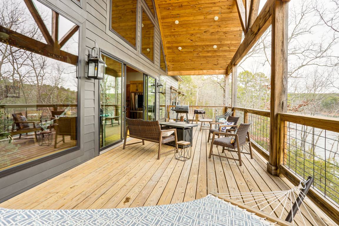 235 M² House ∙ 4 Bedrooms ∙ 10 Guests - West Front Street, AR