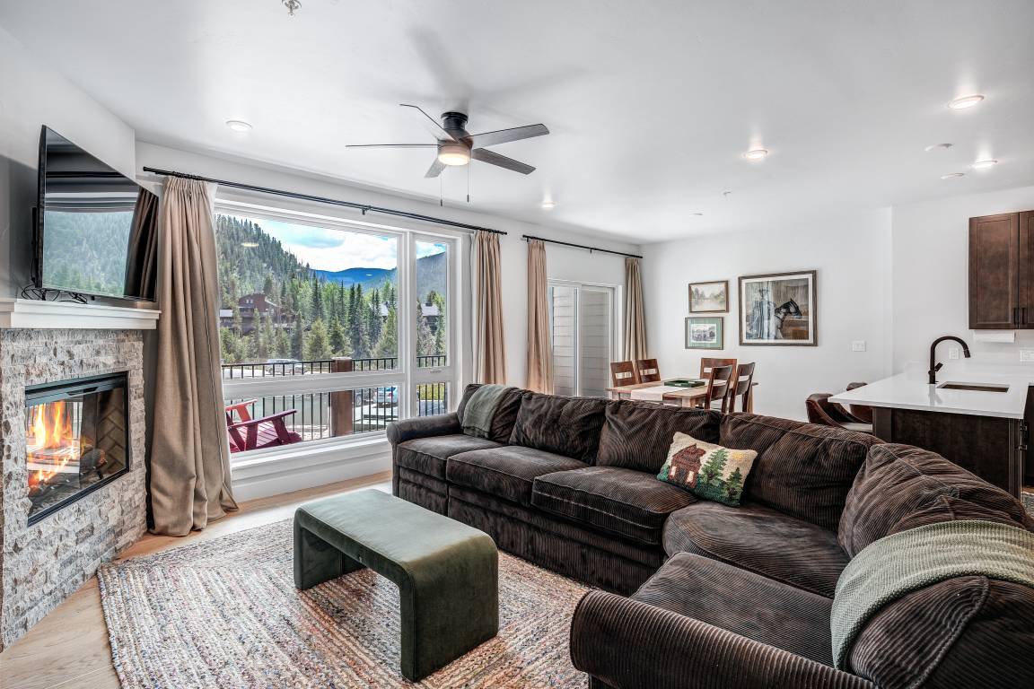 Condo ∙ 2 Bedrooms ∙ 6 Guests - Dillon, CO