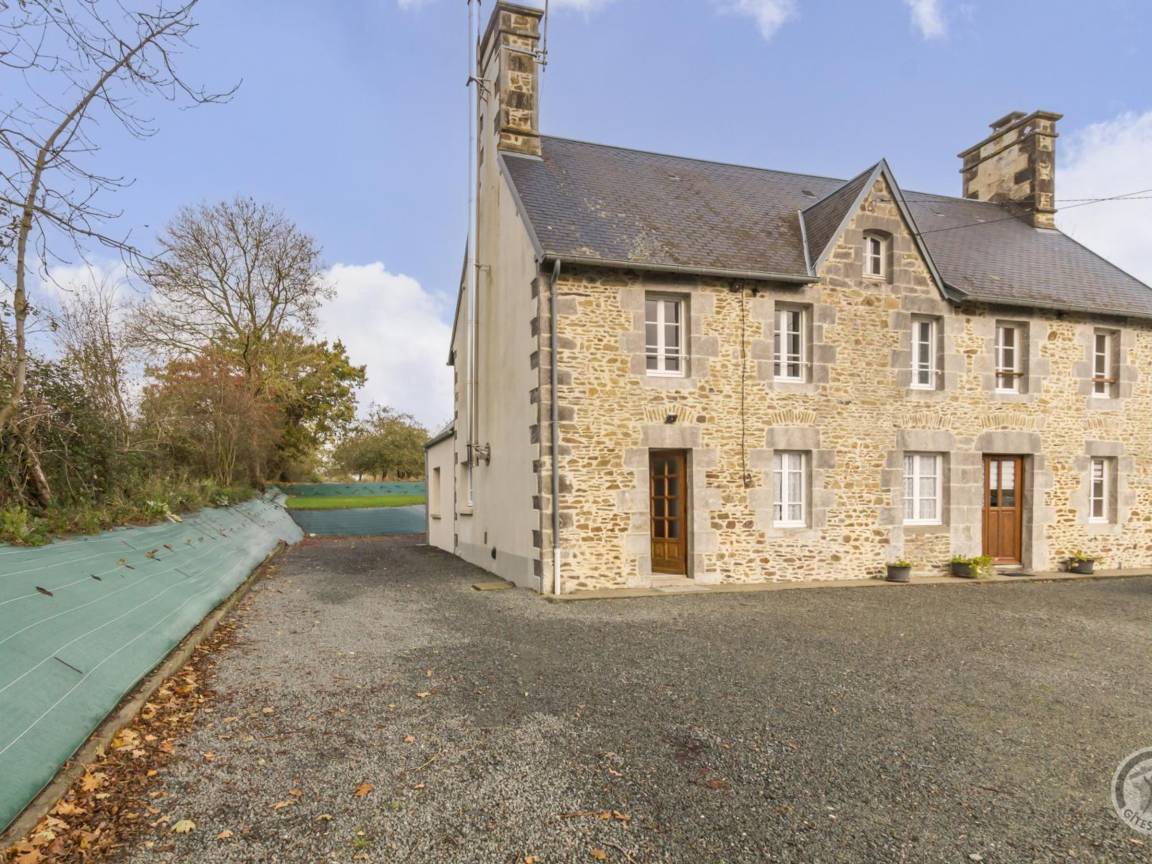 95 M² Cottage ∙ 3 Chambres ∙ 8 Personnes - Coutances