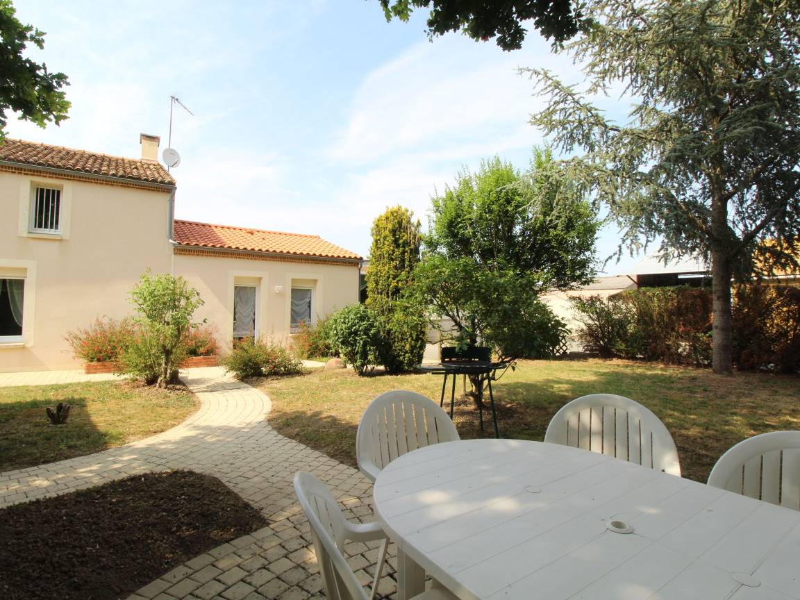 82 M² Cottage ∙ 3 Chambres ∙ 6 Personnes - Cholet