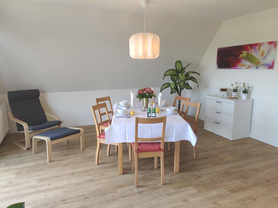 90 M² Apartamento ∙ 2 Habitaciones ∙ 4 Huéspedes - Geesthacht