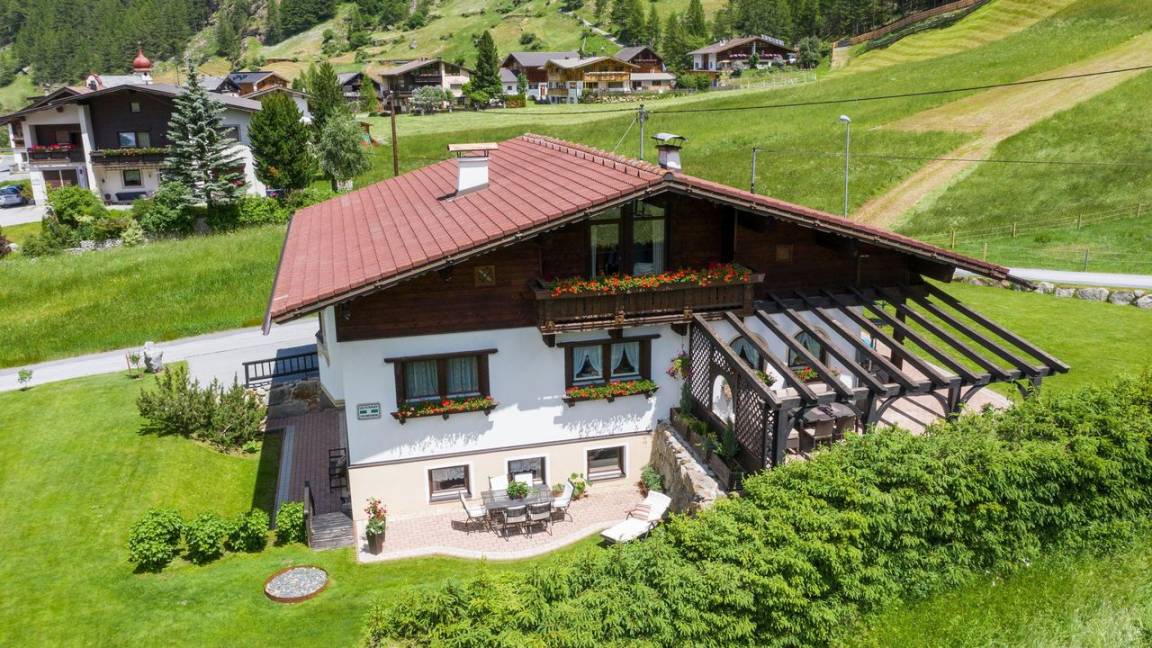 90 M² Apartment ∙ 3 Bedrooms ∙ 7 Guests - Obergurgl