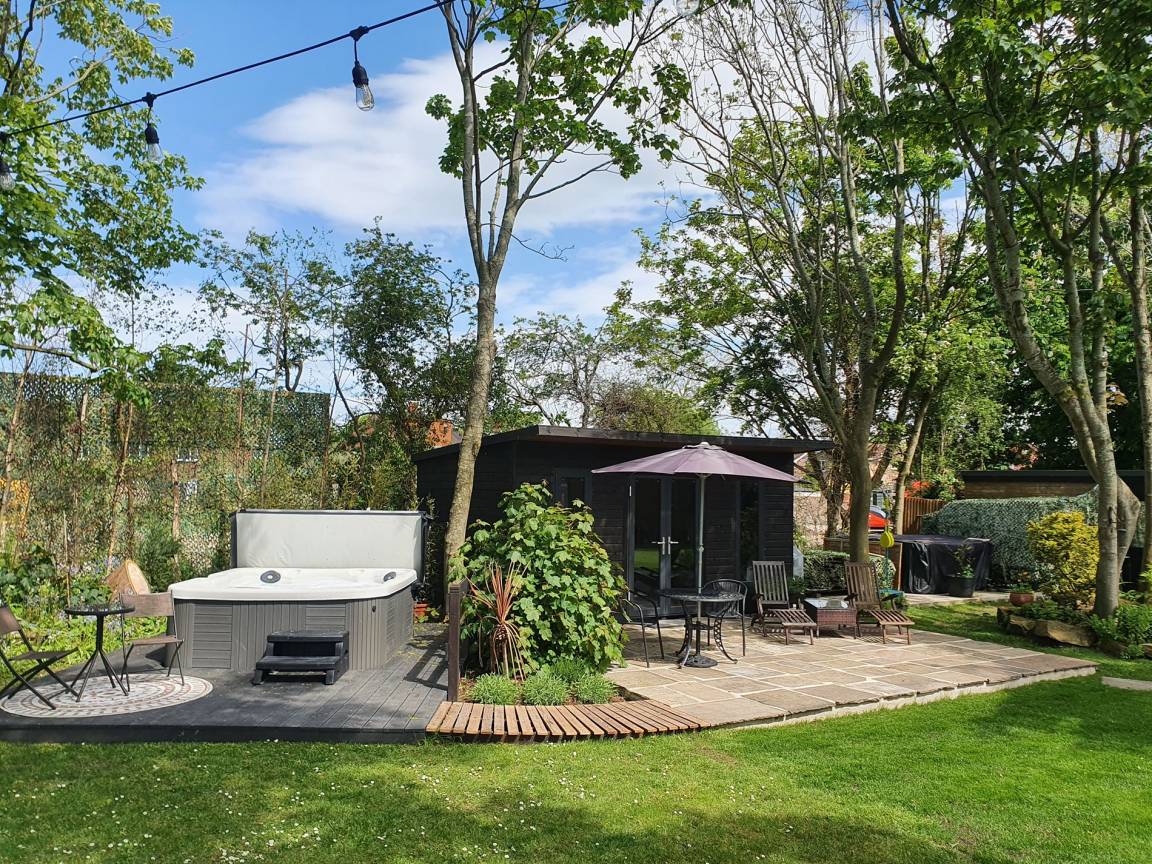 Cottage ∙ 4 Bedrooms ∙ 8 Guests - Poulton-le-Fylde