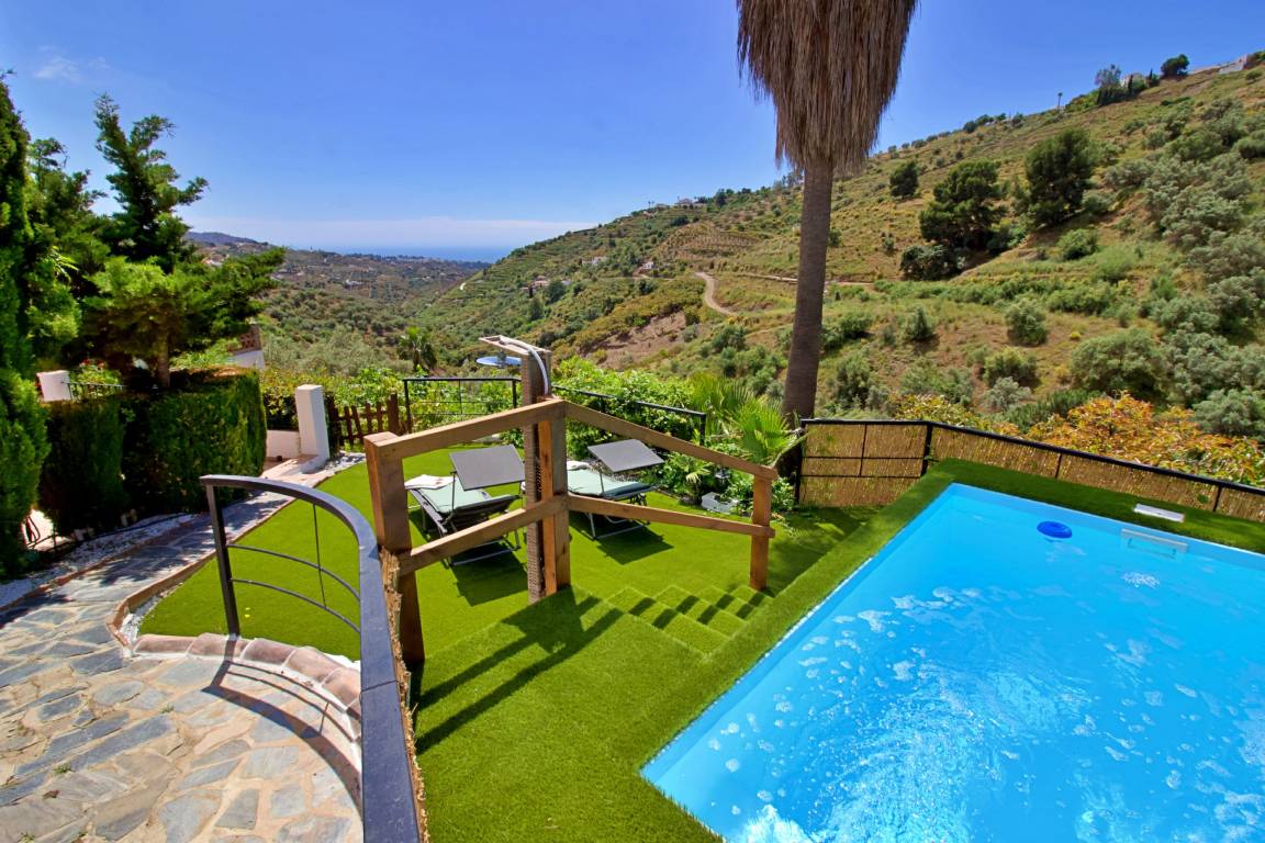 120 M² Villa ∙ 2 Bedrooms ∙ 4 Guests - Frigiliana
