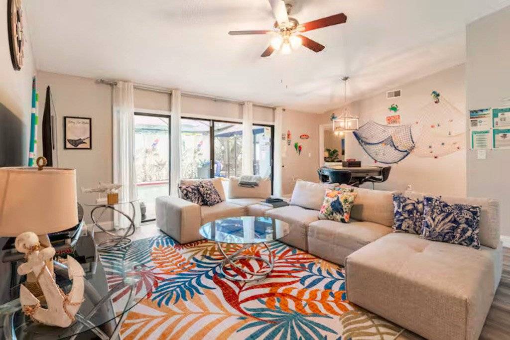 House ∙ 4 Bedrooms ∙ 10 Guests - Palm Harbor, FL