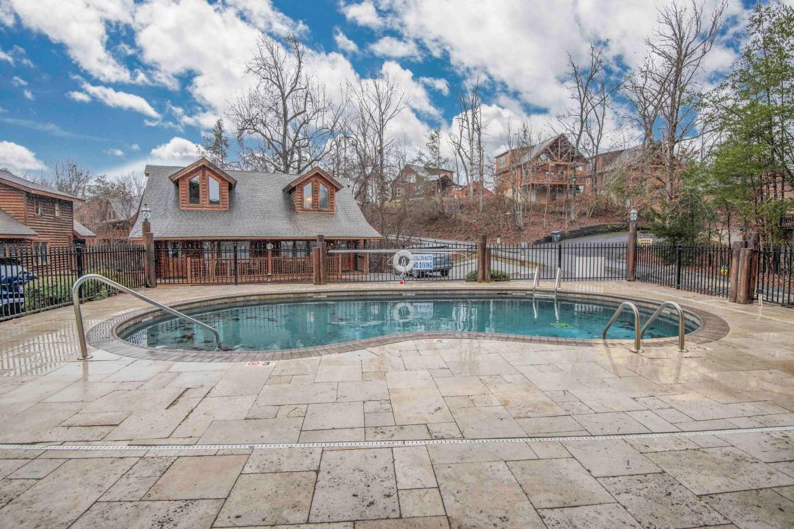 92 M² Cabin ∙ 2 Bedrooms ∙ 8 Guests - Pigeon Forge, TN