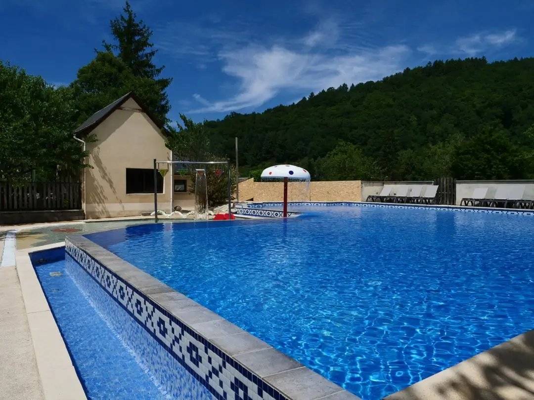 20 M² Camping ∙ 4 Bedrooms ∙ 4 Guests - Limousin