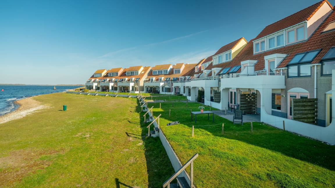 Bungalow ∙ 3 Slaapkamers ∙ 6 Gasten - Zierikzee
