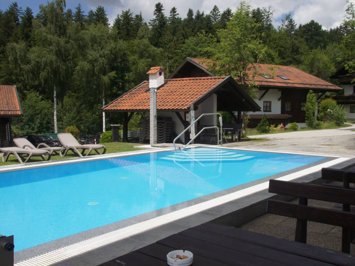 61 M² Ferienwohnung ∙ 1 Schlafzimmer ∙ 4 Gäste - Hauzenberg