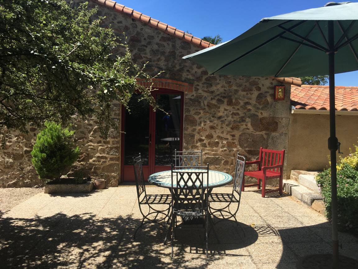 75 M² Cottage ∙ 2 Bedrooms ∙ 4 Guests - Vendée