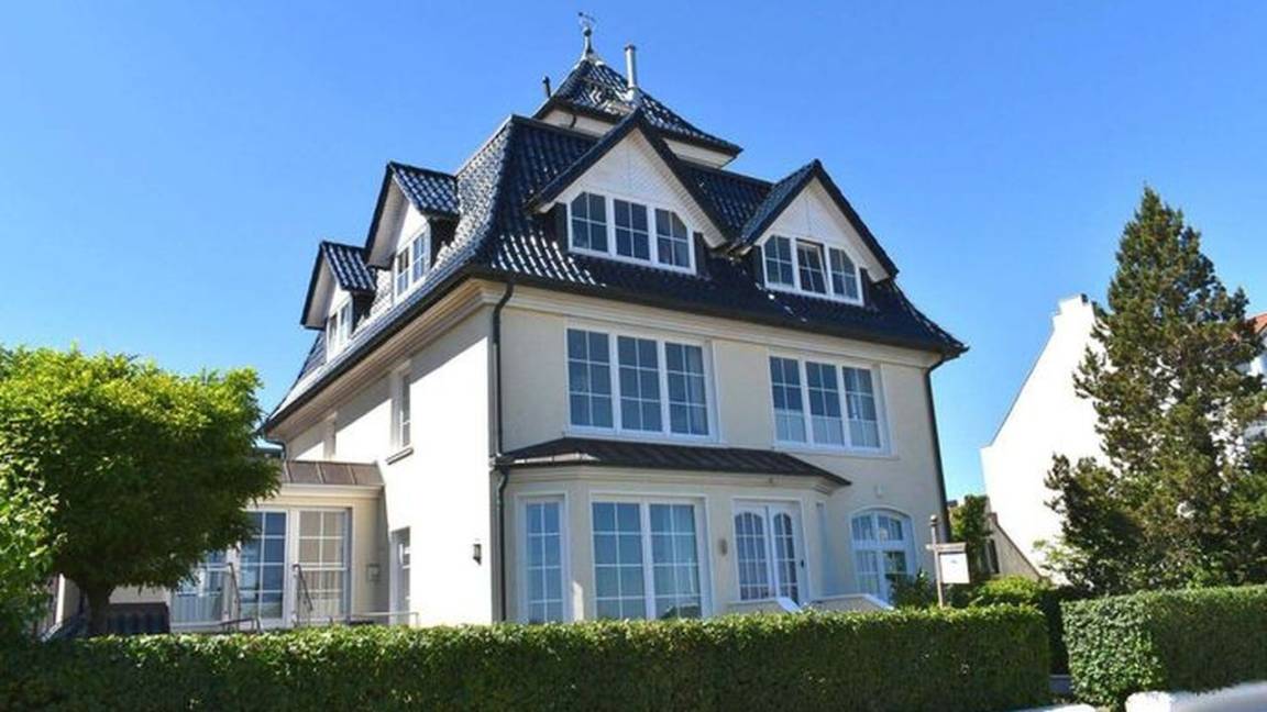 79 M² Apartment ∙ 2 Bedrooms ∙ 2 Guests - Lübeck