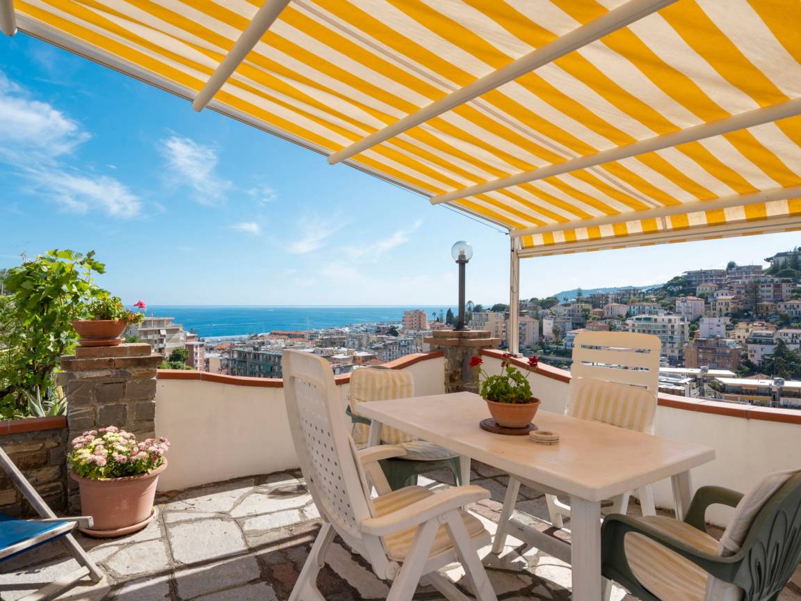 70 M² Maison De Vacances ∙ 1 Chambre ∙ 4 Personnes - Sanremo