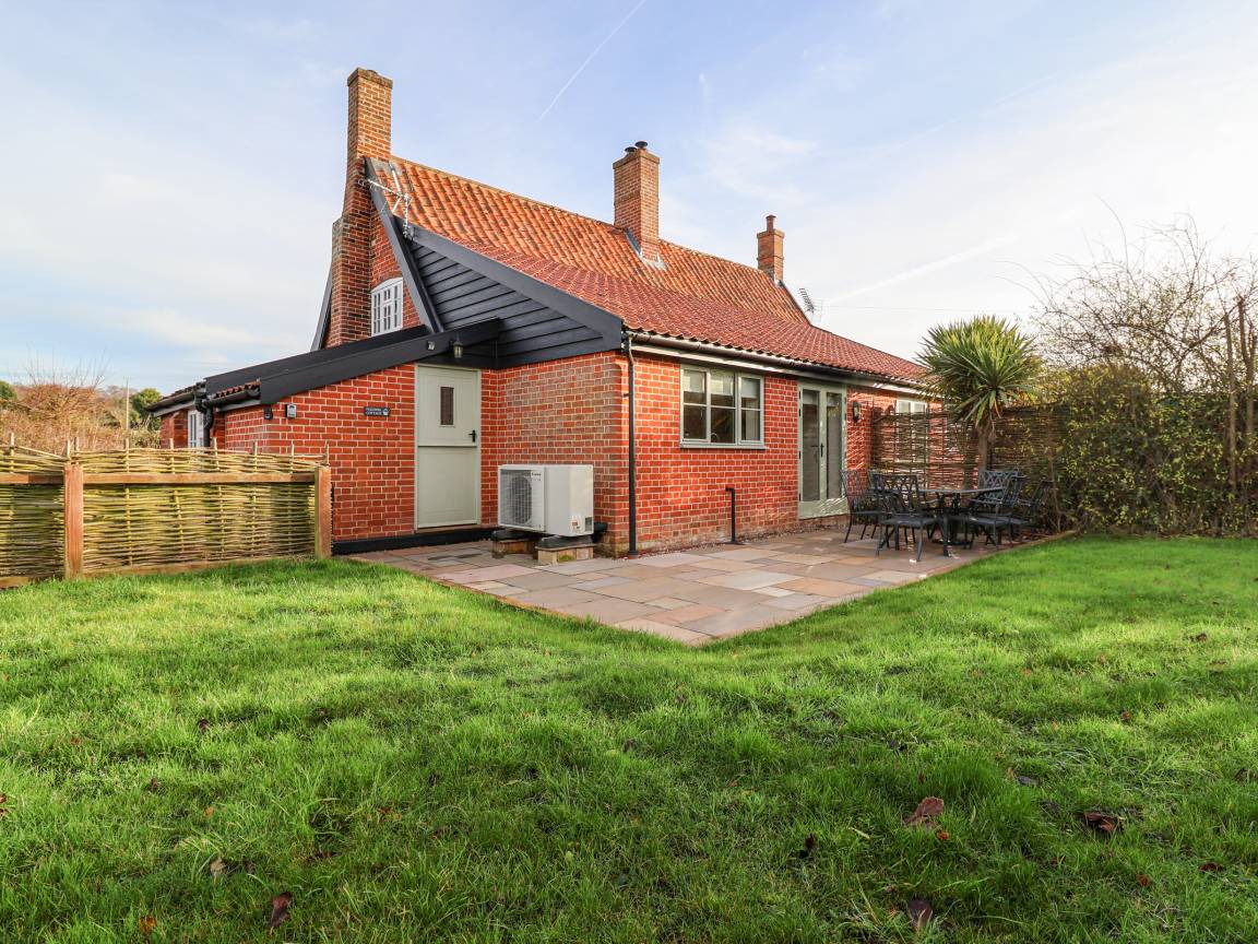 Cottage ∙ 3 Bedrooms ∙ 5 Guests - Dunwich