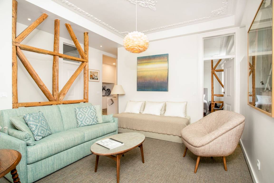 Villa ∙ 2 Bedrooms ∙ 5 Guests - Almada