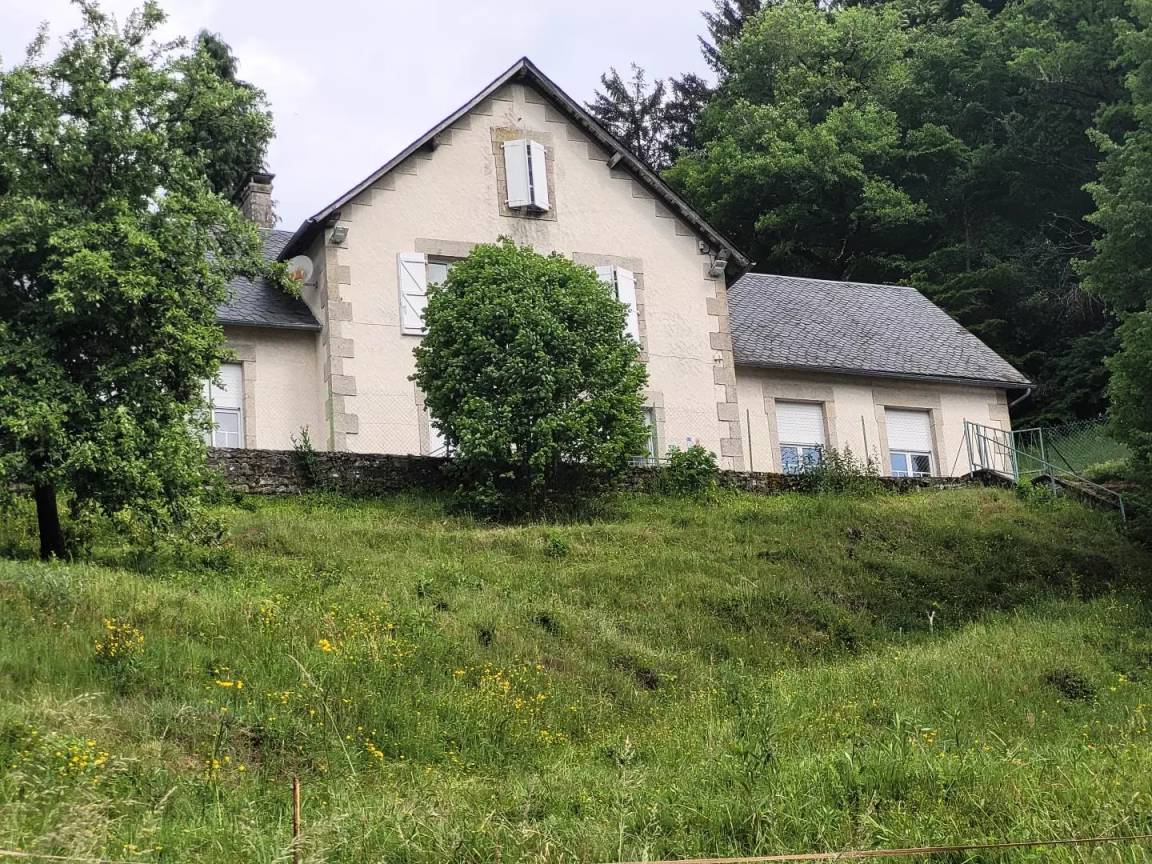 66 M² Casa ∙ 3 Habitaciones ∙ 5 Huéspedes - Corrèze