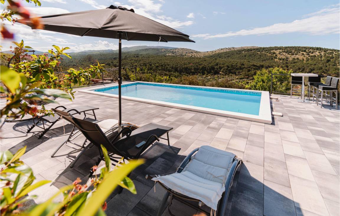 200 M² Maison De Vacances ∙ 5 Chambres ∙ 10 Personnes - Primošten