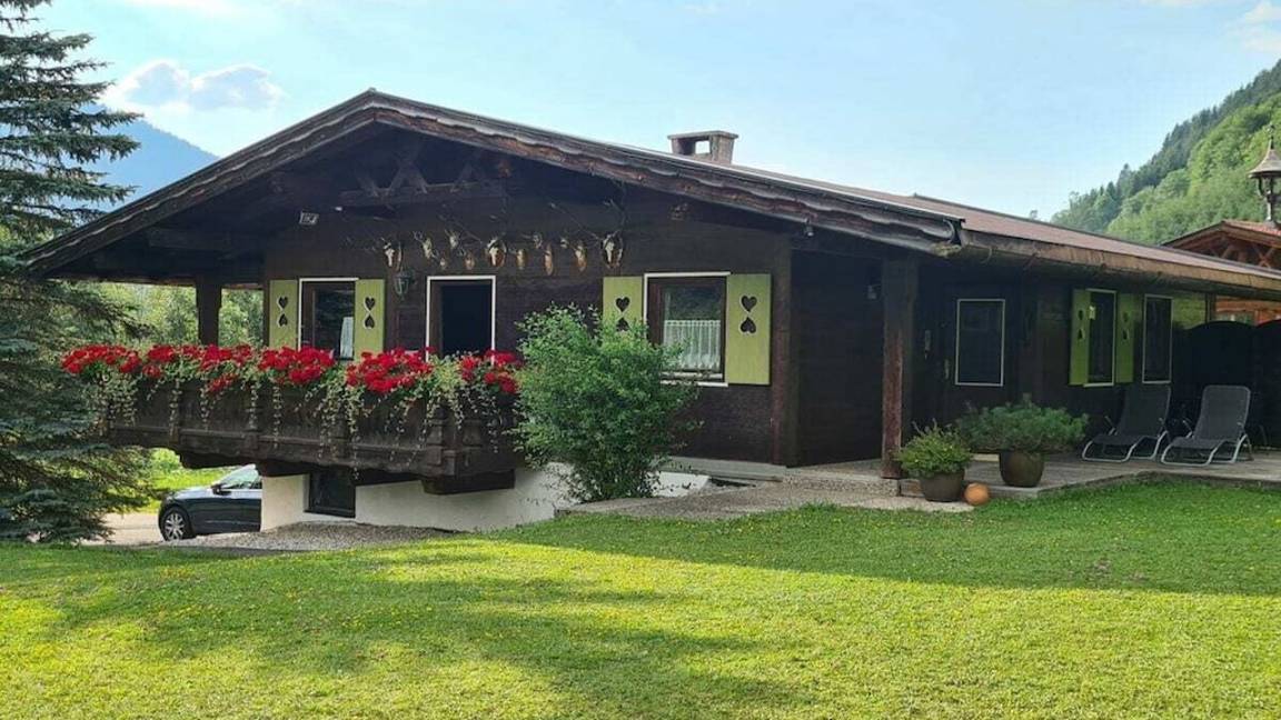 80 M² Ferienhaus ∙ 2 Schlafzimmer ∙ 4 Gäste - Tannheimer Tal