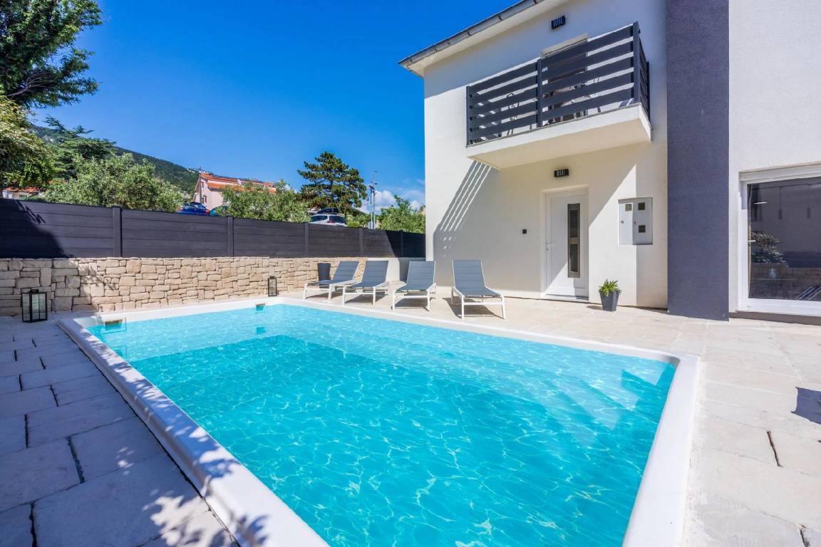 180 M² House ∙ 4 Bedrooms ∙ 8 Guests - Baška
