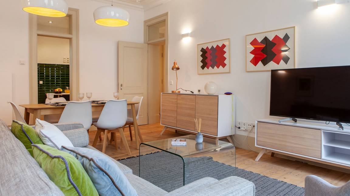100 M² Apartamento ∙ 2 Quartos ∙ 4 Hóspedes - Campo de Ourique