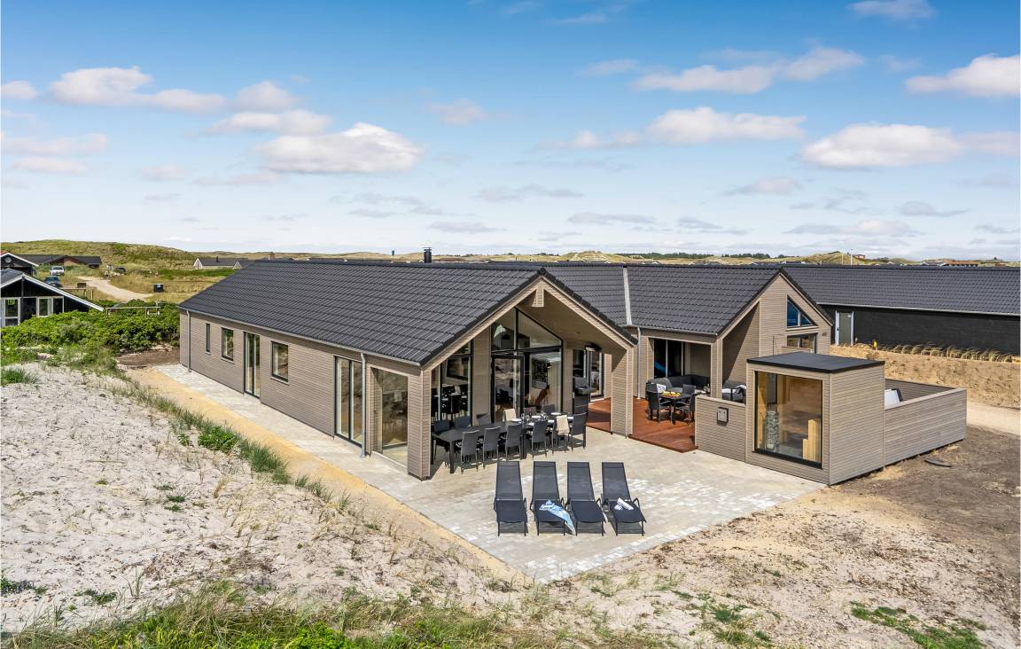 250 M² Ferienhaus ∙ 7 Schlafzimmer ∙ 18 Gäste - Hvide Sande
