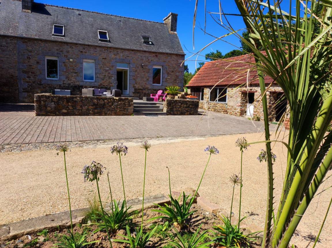 114 M² Gîte ∙ 3 Chambres ∙ 6 Personnes - Perros-Guirec