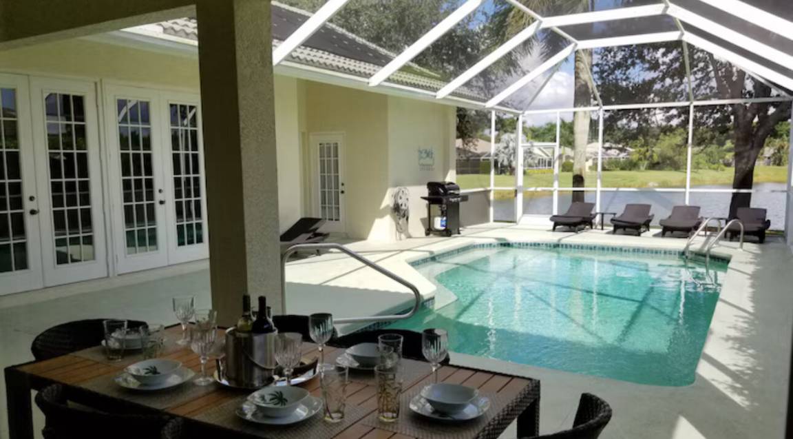 204 M² House ∙ 4 Bedrooms ∙ 8 Guests - Naples, FL