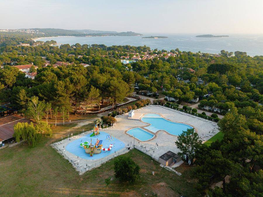 37 M² Tenda ∙ 3 Quartos ∙ 6 Hóspedes - Pula