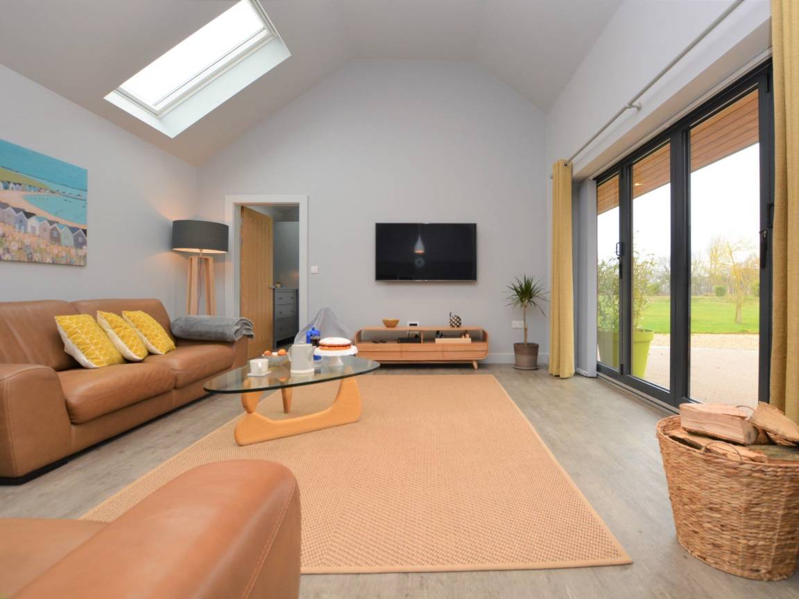 Cottage ∙ 2 Bedrooms ∙ 4 Guests - Lincoln