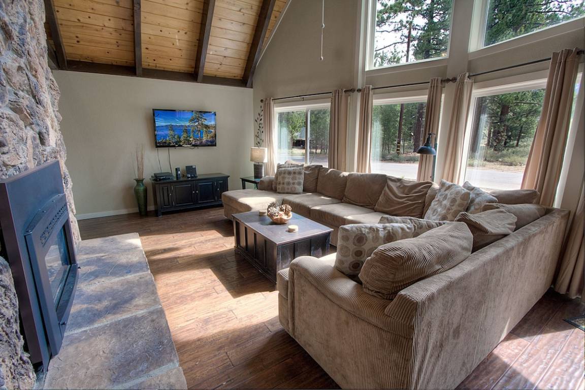 139 M² House ∙ 3 Bedrooms ∙ 6 Guests - South Lake Tahoe, CA
