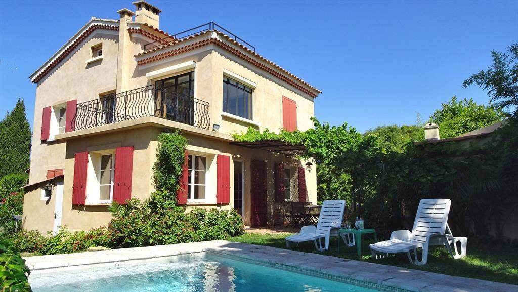 160 M² Villa ∙ 5 Chambres ∙ 12 Personnes - La Ciotat