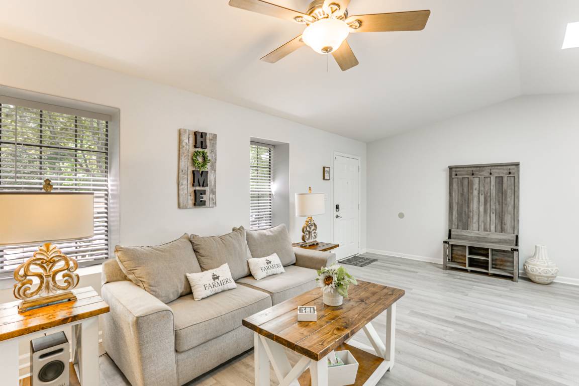 102 M² Ferienwohnung ∙ 2 Schlafzimmer ∙ 4 Gäste - Tallahassee, FL