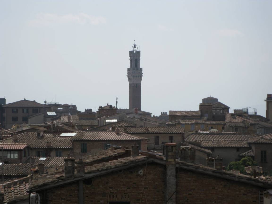 110 M² Apartment ∙ 3 Bedrooms ∙ 5 Guests - Siena