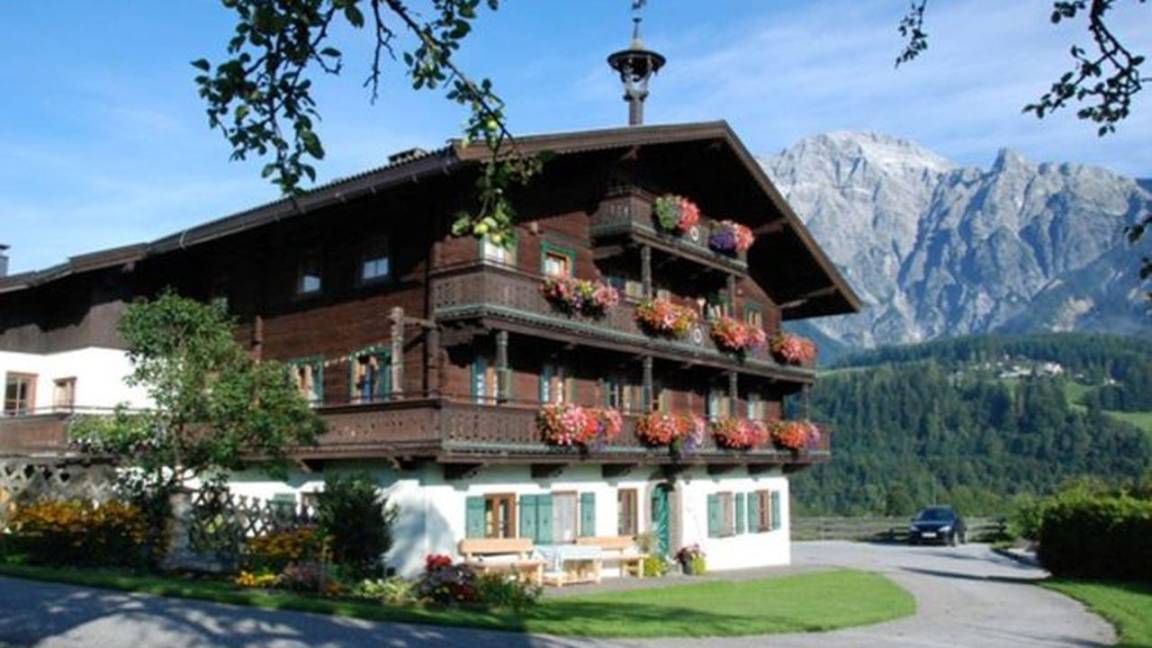 75 M² Ferienwohnung ∙ 2 Schlafzimmer ∙ 5 Gäste - Leogang