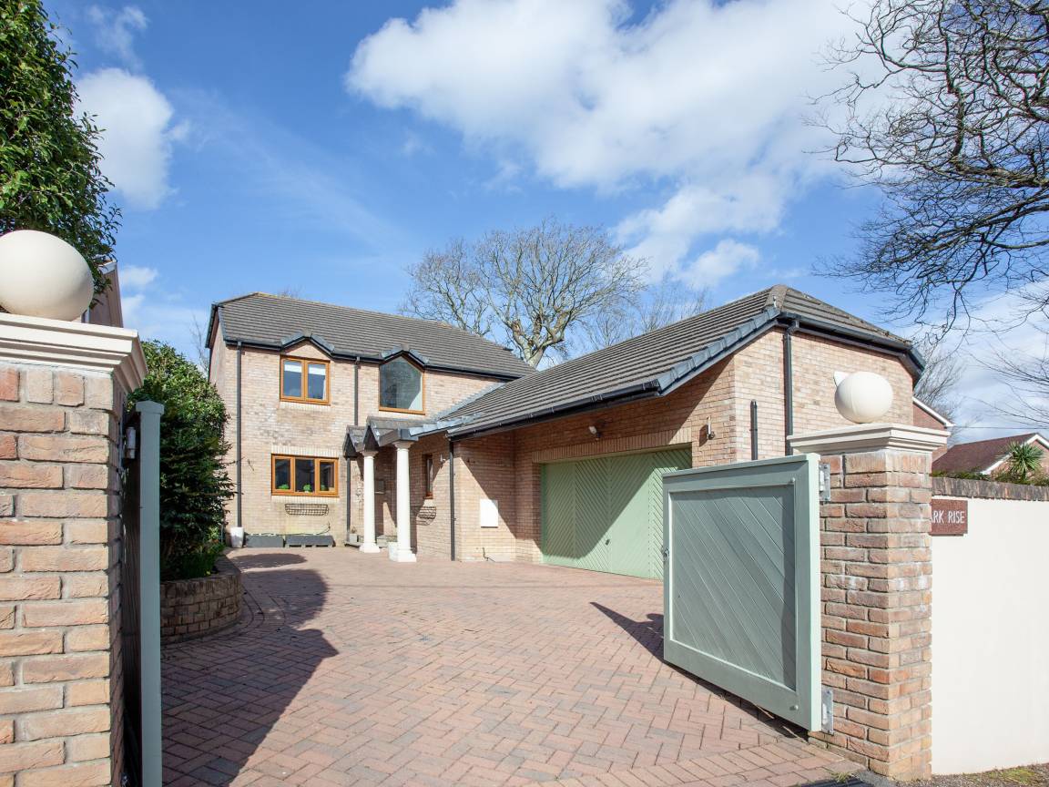 Cottage ∙ 4 Bedrooms ∙ 8 Guests - Appledore