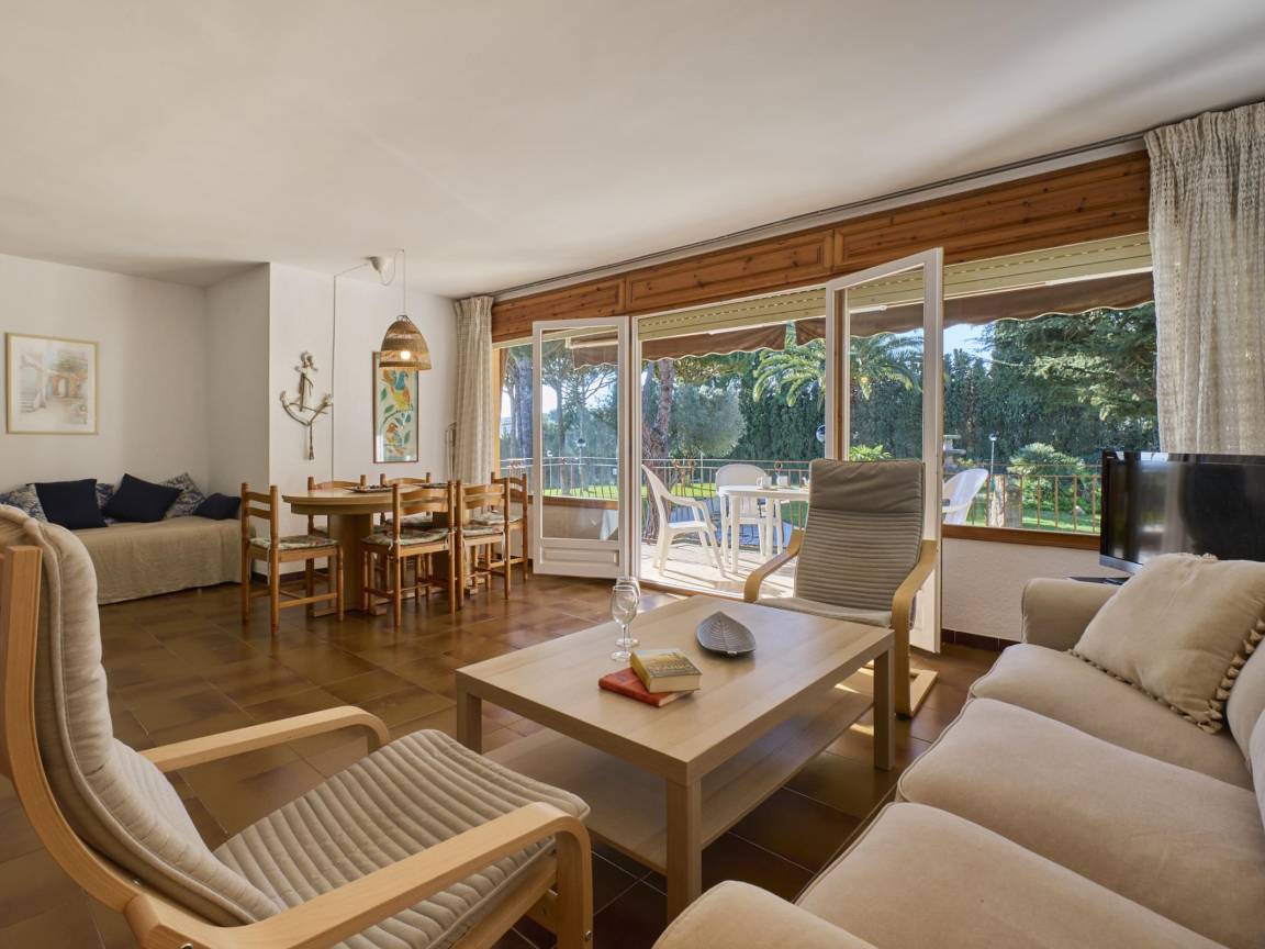 74 M² Apartment ∙ 2 Bedrooms ∙ 5 Guests - Llafranc