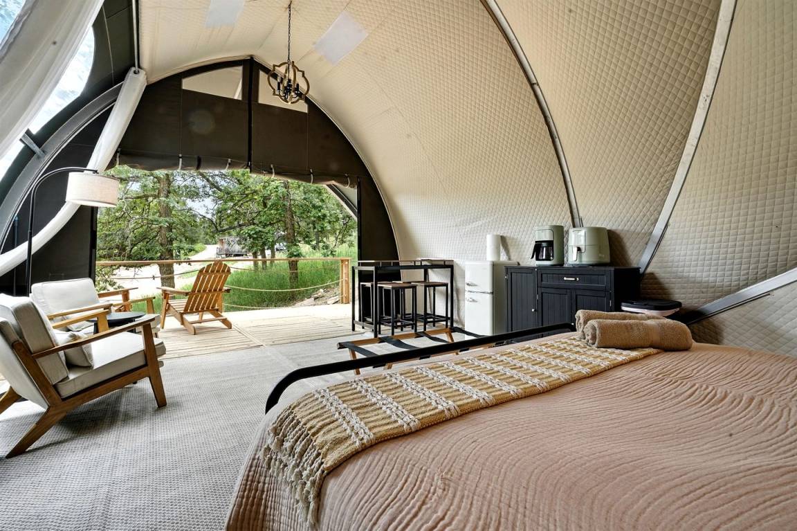 Camping ∙ 1 Chambre ∙ 2 Personnes - Keystone, SD
