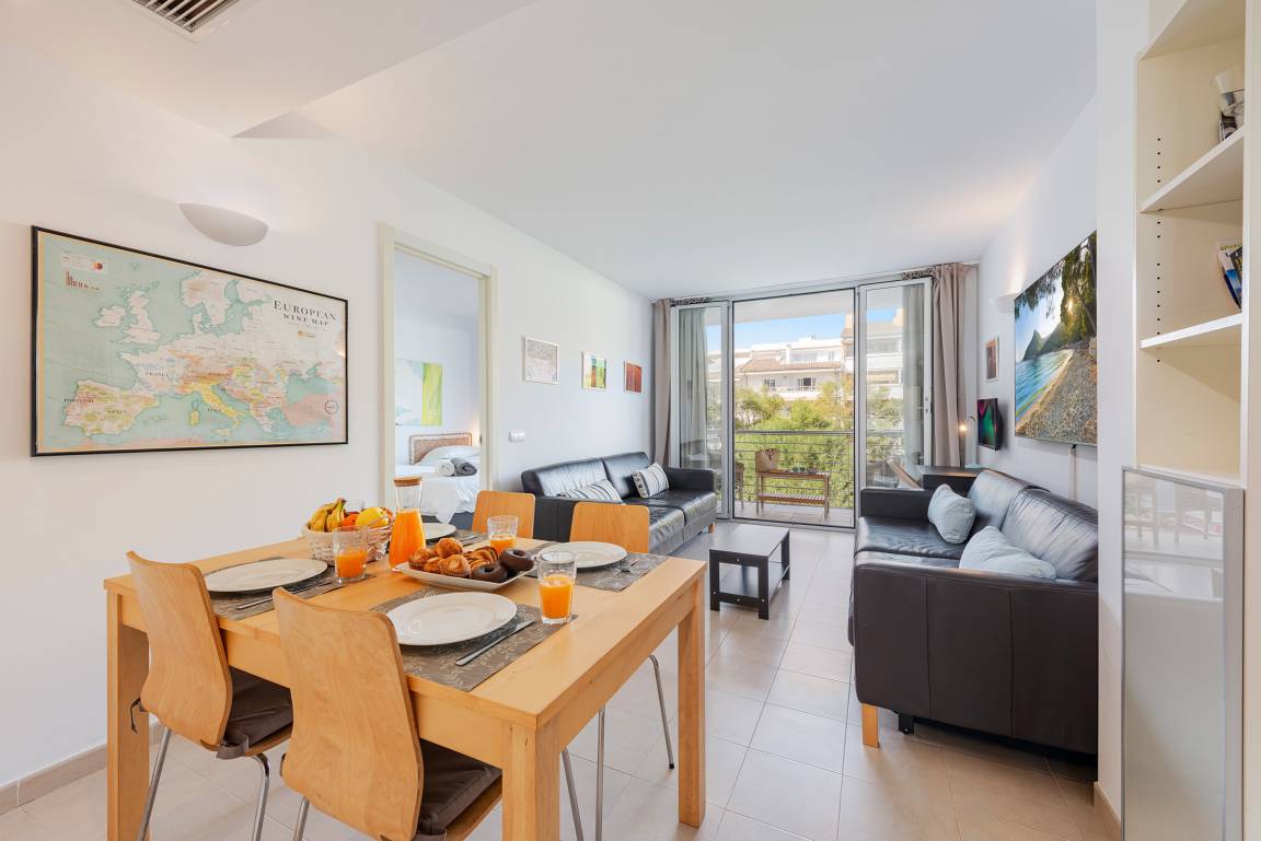 120 M² Apartment ∙ 2 Bedrooms ∙ 4 Guests - Port de Pollença